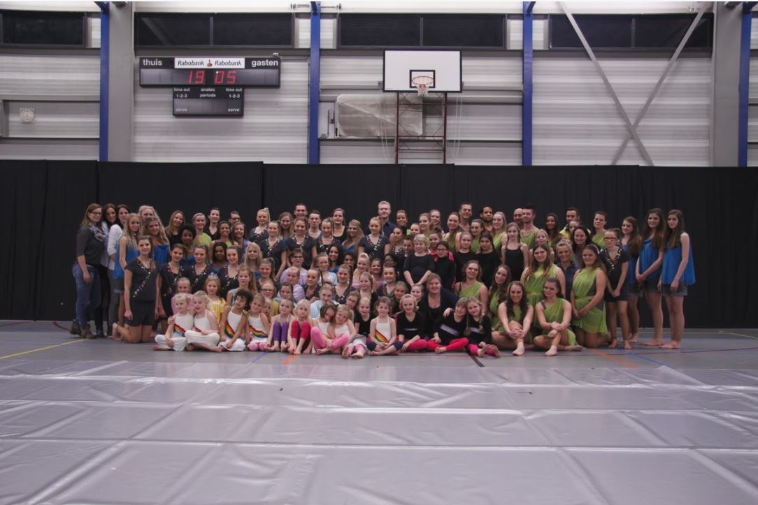 Een groepsfoto van The Pride